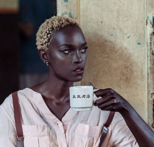 6 pasos para definir y resaltar tus rizos afro – curlymangue