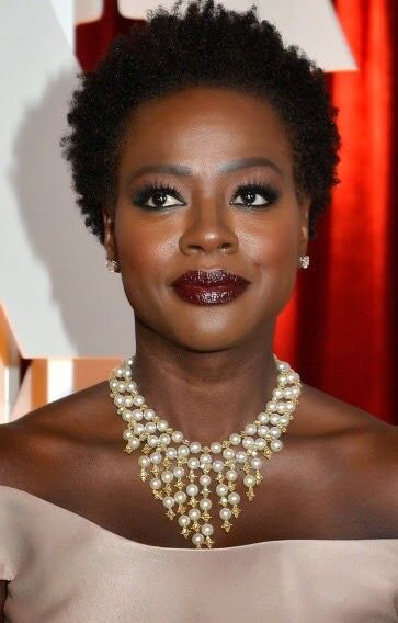 6 pasos para definir y resaltar tus rizos afro – curlymangue